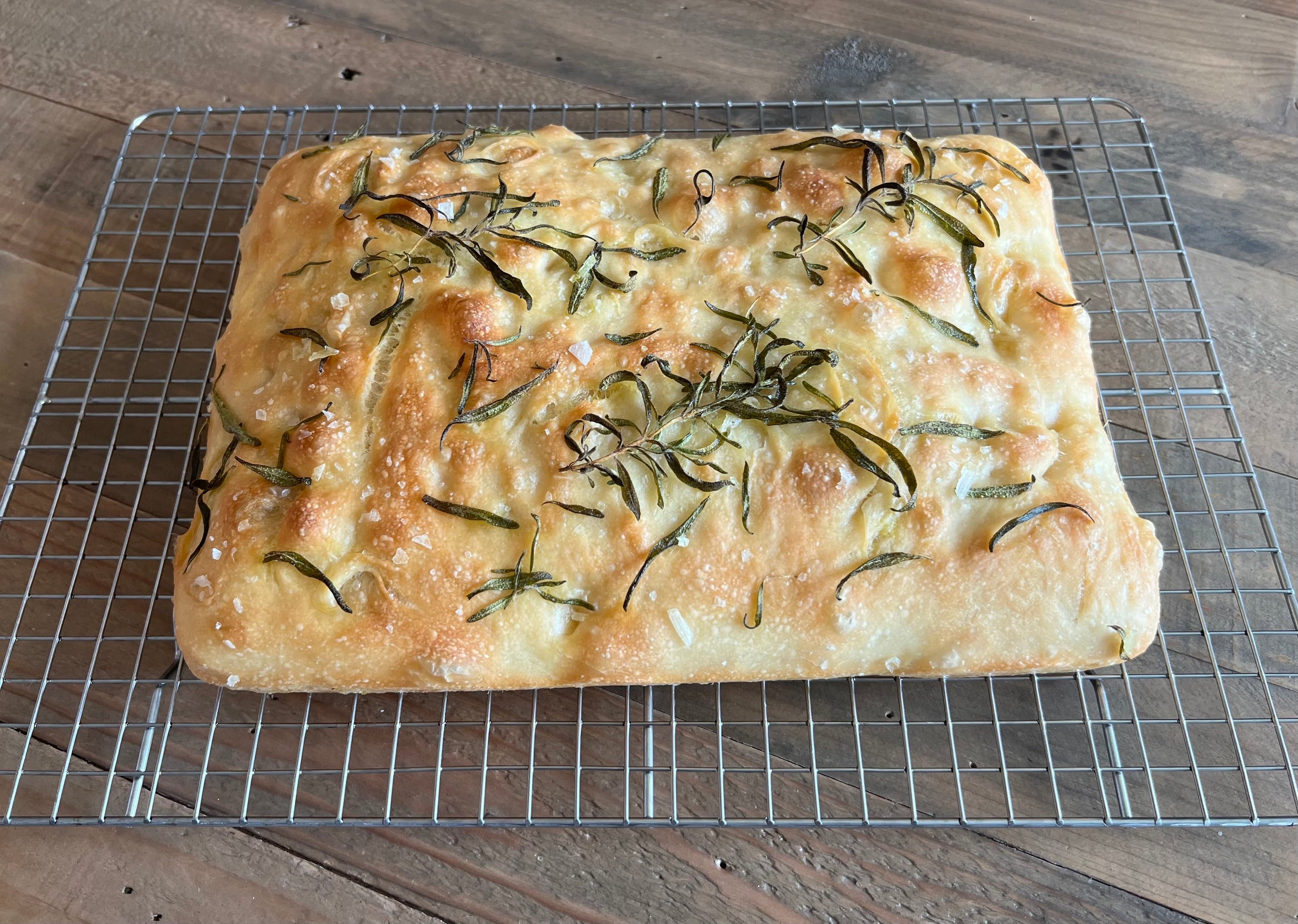 Äkta focaccia recept - Saftig och kalljäst i långpanna » Pizzakit.se